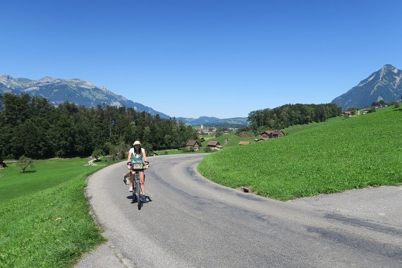 Switzerland cycling holiday – best routes for cycling in Switzerland ...